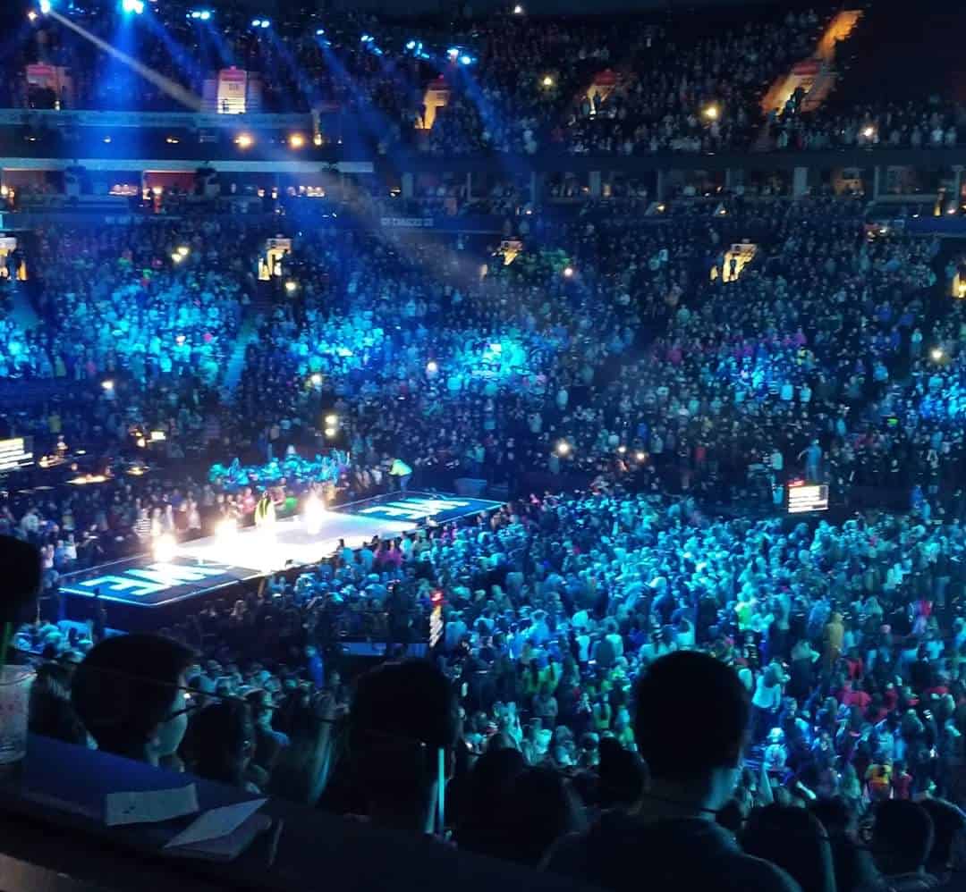 5 Inspirational Speakers at WE Day 2019 in Vancouver - Modern Mama