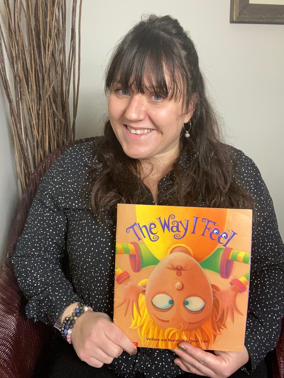 How Does She Do It?. . . with Lindsay MacDonald - Modern Mama