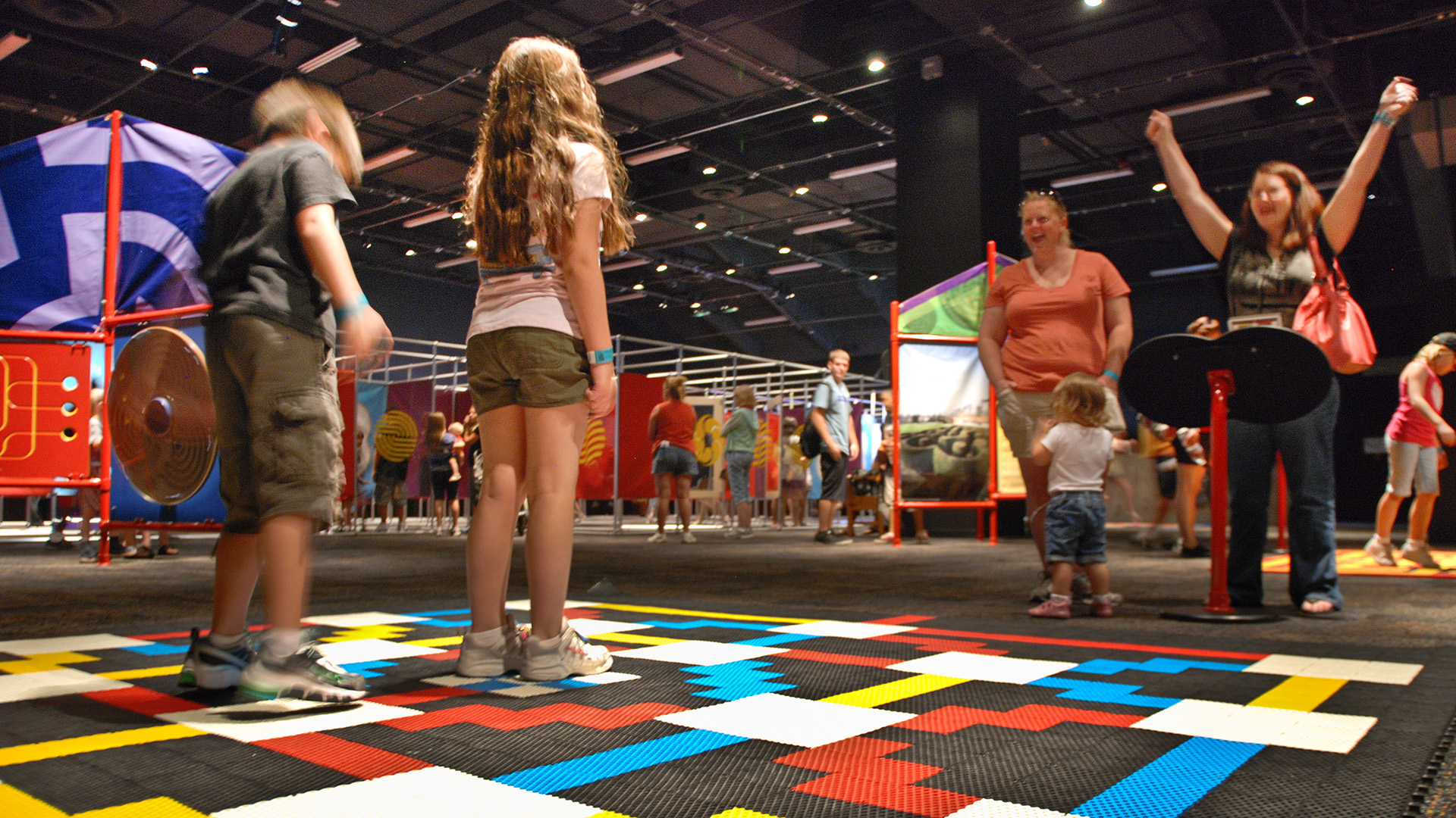 Mazes & Brain Games Exhibit At The Telus World Of Science - Modern Mama