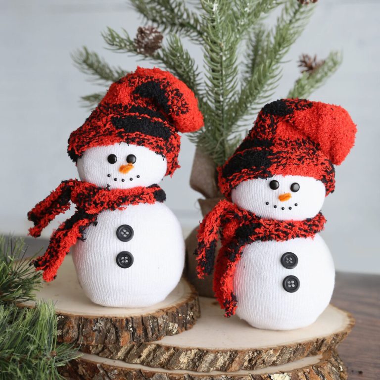 10 Christmas Crafts To Put You In The Holiday Spirit - Modern Mama